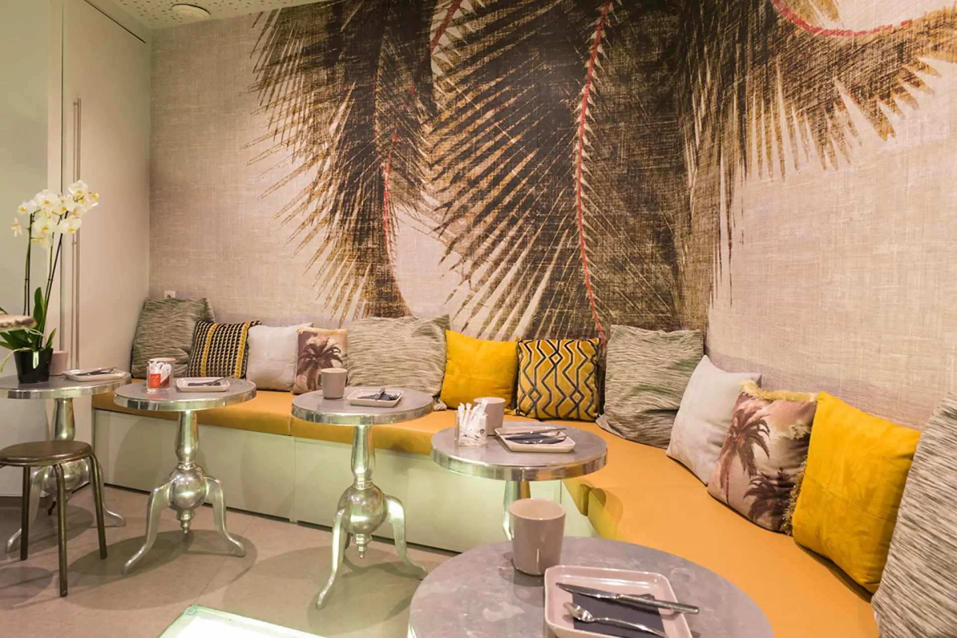 16 Luxury Art Hotels That Feel Like Galleries